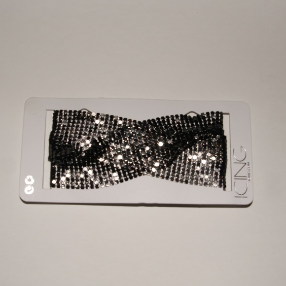 Icing | Jewelry | New Silver Tone Disco Crisscross Choker Necklace ...